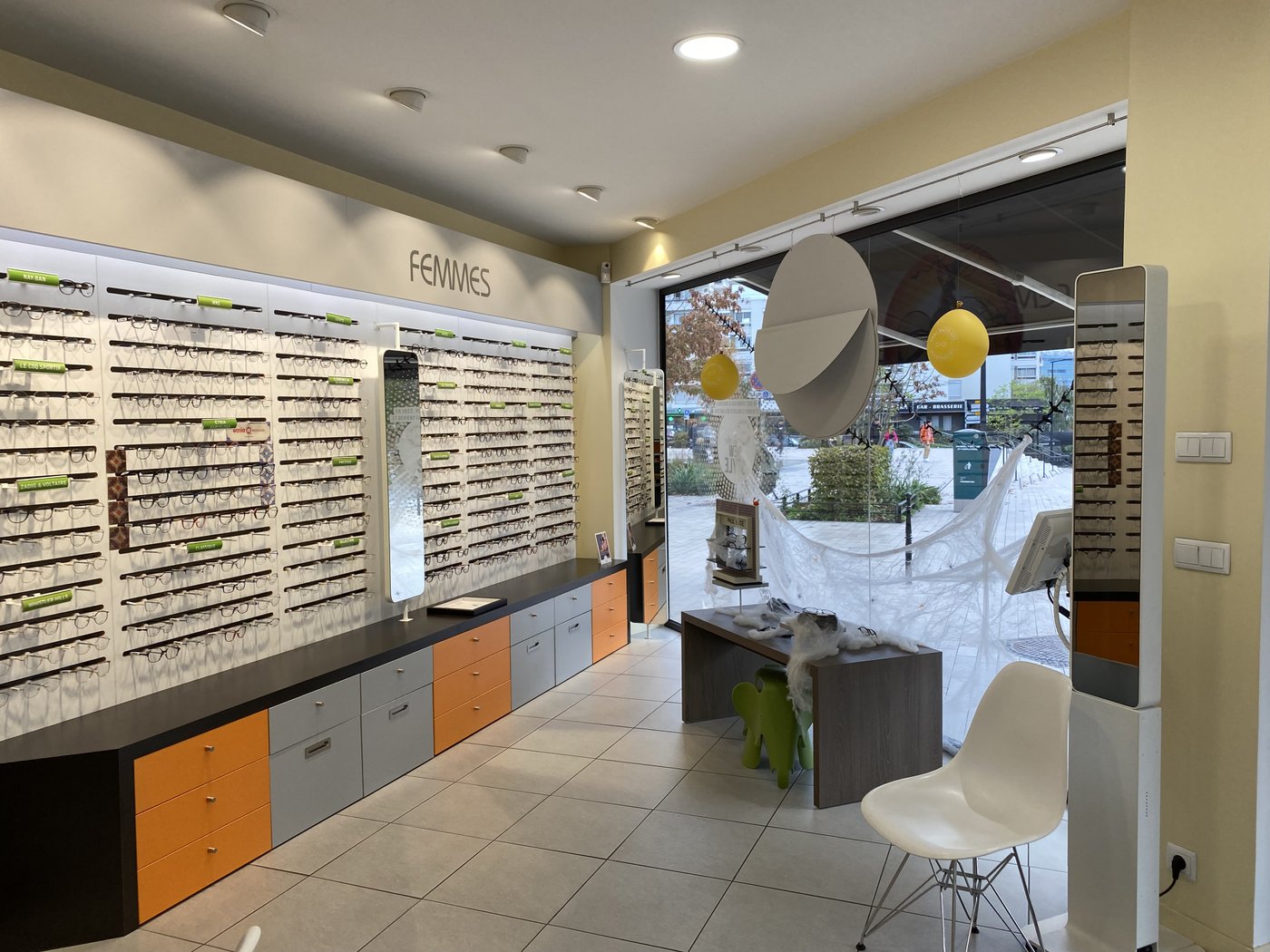 Opticien Courbevoie - Pl Herold - Le Collectif des Lunetiers